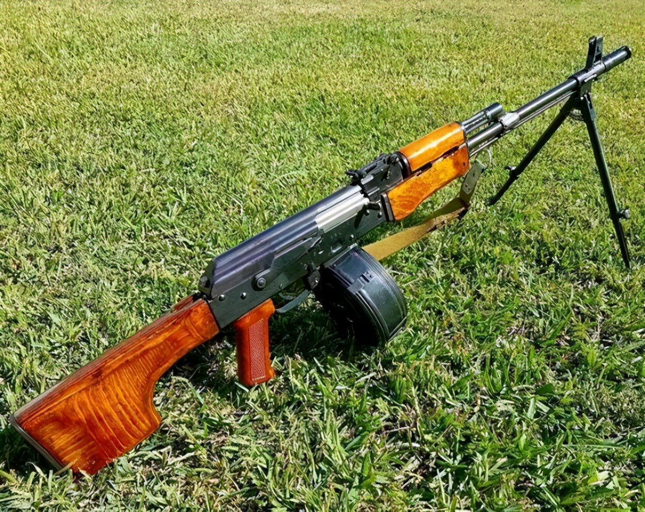The violent aesthetic "RPK machine gun" developed by the Soviet Union ...