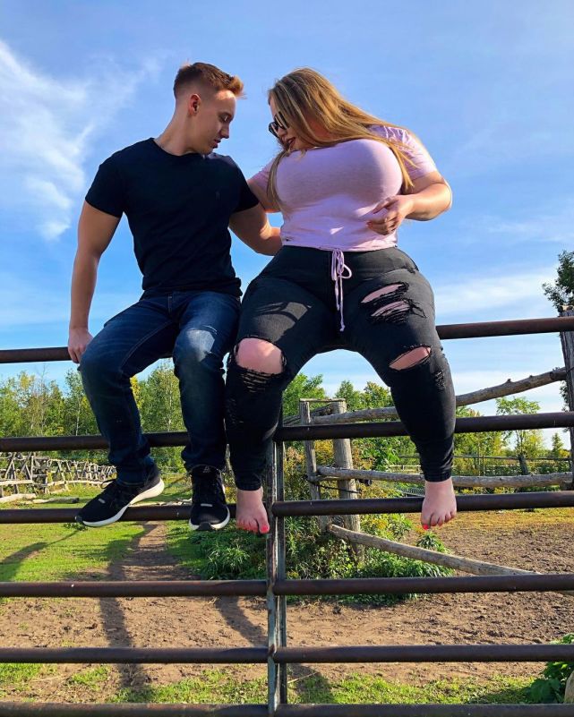 A Canadian 210 Jin Woman Fell In Love With Her Personal Trainer But
