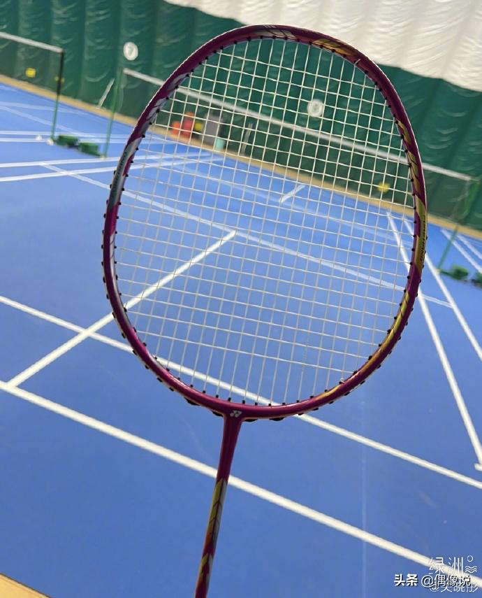 Guan Xiaotong Luhan was hit by chance while playing badminton. The two ...