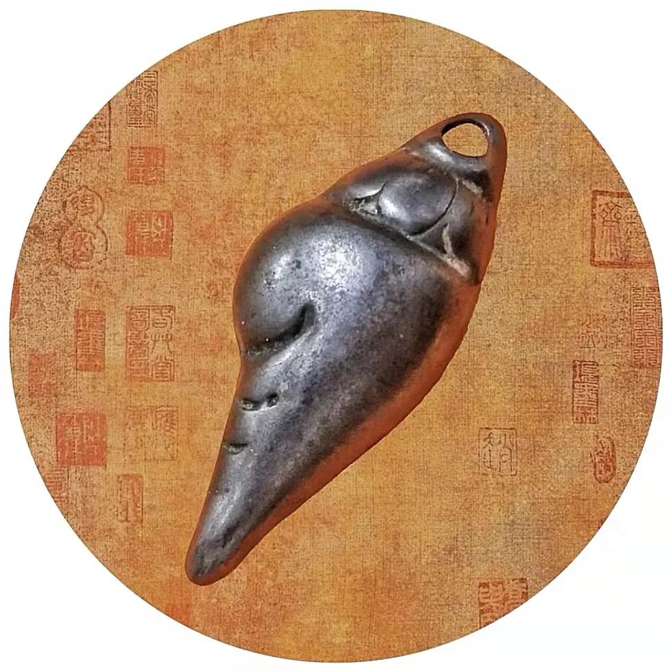 "The majesty of the treasures•The magical artifacts are superb" The ...