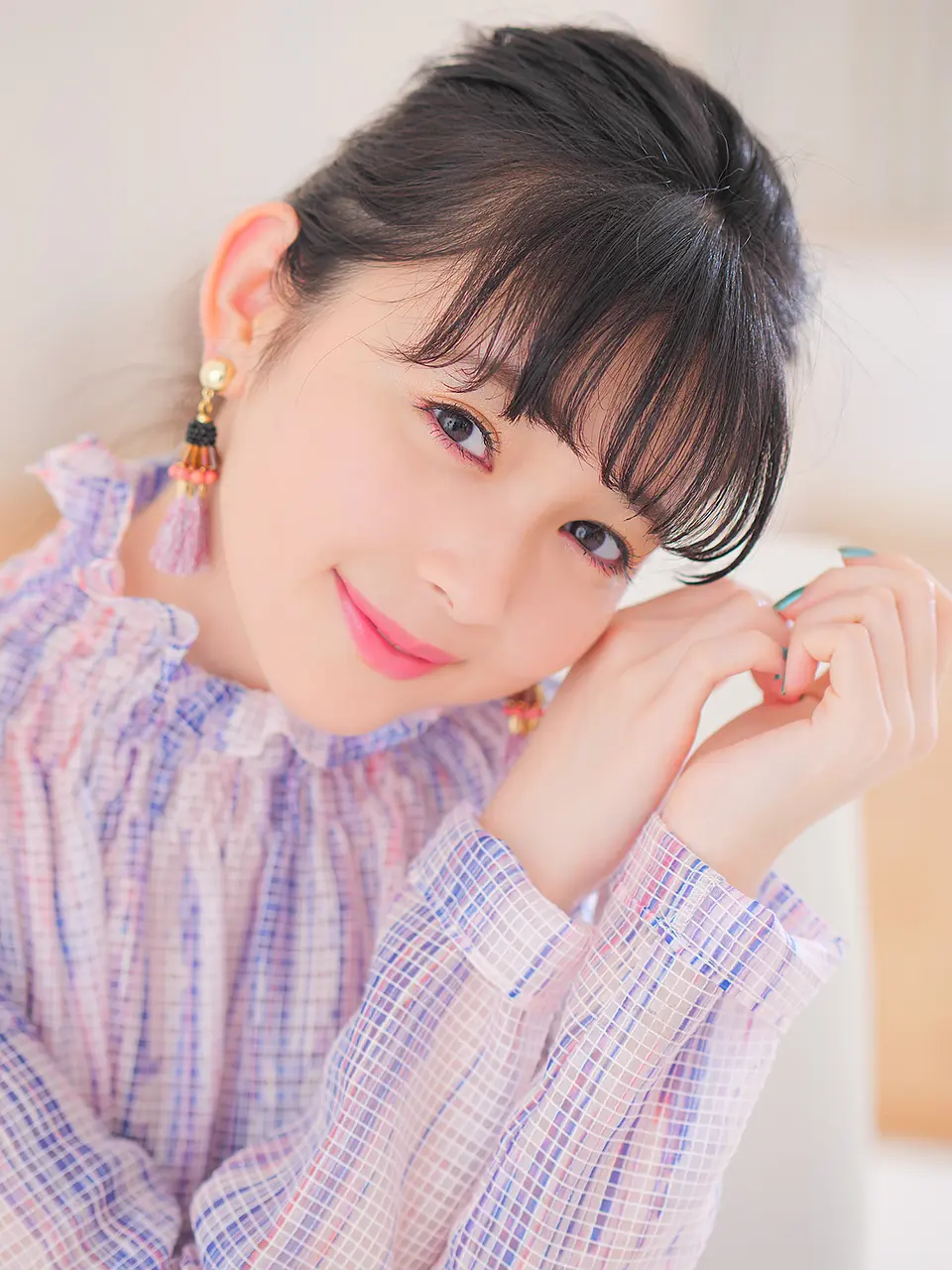 Kumada Rinka is a sweet and beautiful actress who has been blown up by ...