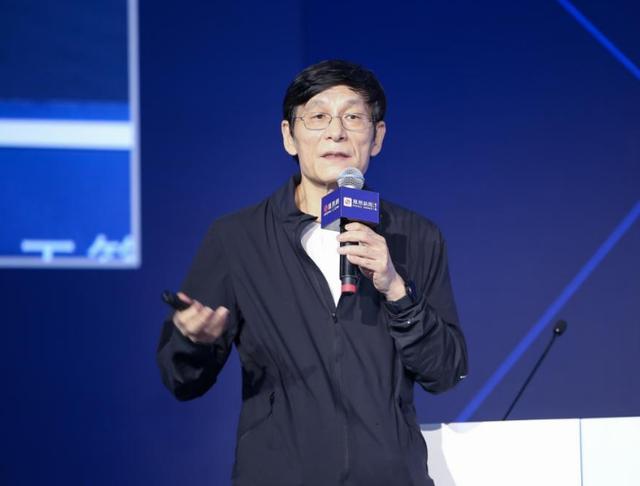 He is the son of Premier Zhu Rongji and an elite in the financial industry. He was very worried ...