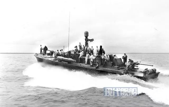 Near-anti-cannon in 1944: "Thunderbolt" multi-gun turret splashed with ...