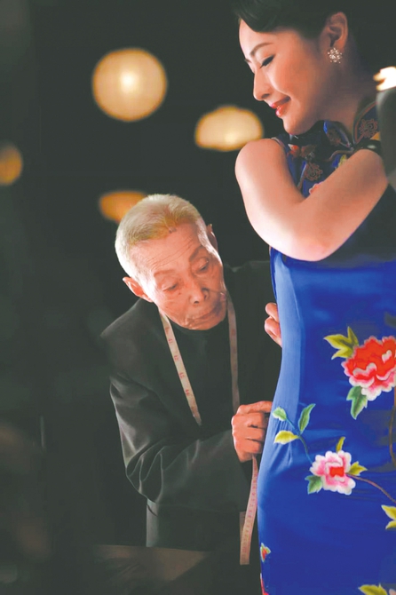 Cheongsam master Chu Hongsheng: a hundred-year-old tailor in Shanghai ...