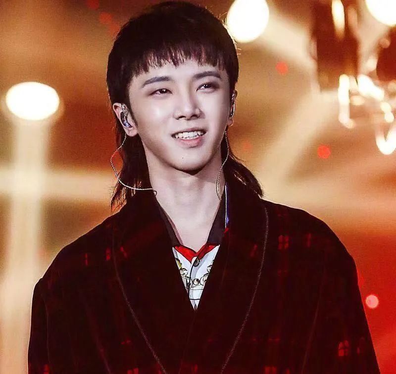 Quan Zhilong and his little daisy - iNEWS