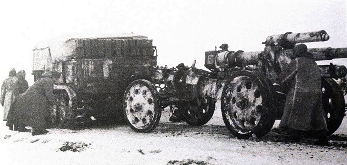 150mm s.FH18 howitzer of German artillery in World War II - iNEWS