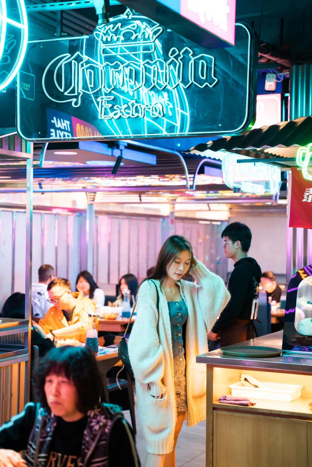 Maxim's actually uses glutinous rice to make cakes, so I have to "prick ...