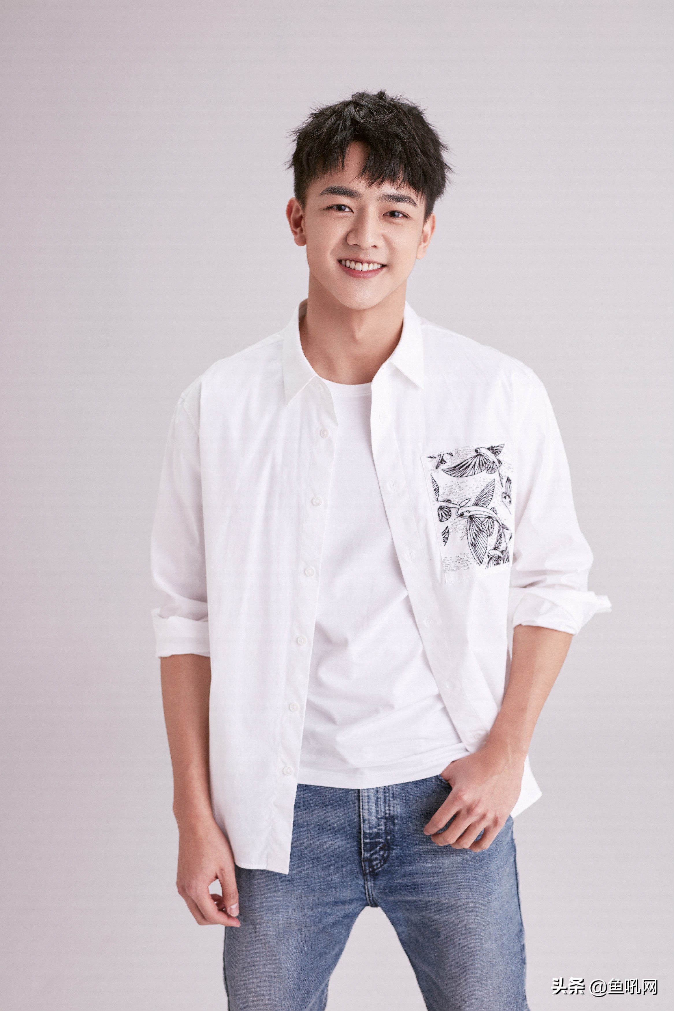 Zhou Dawei bids farewell to the new drama "Li Ge Xing", the male lead starring youth sweet love ...