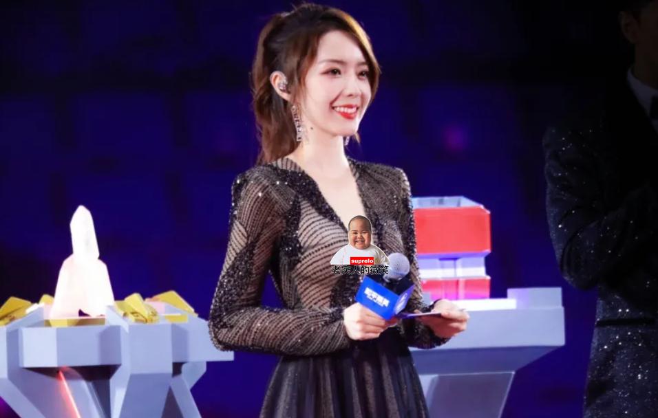 Yu Shuang tried the "Kasha dress", the stunning style became the focus ...