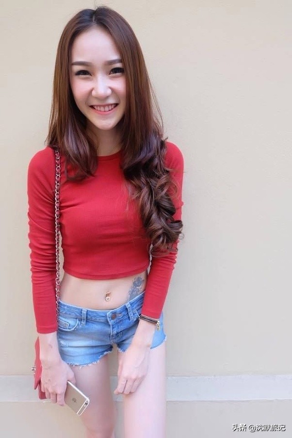 Thai sisters in Thailand are so beautiful, they are all mixed races ...