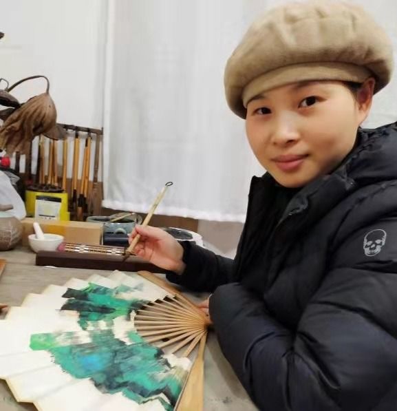 Painter Chen Hui's unique ingenuity and glorious works Appreciation - iNEWS