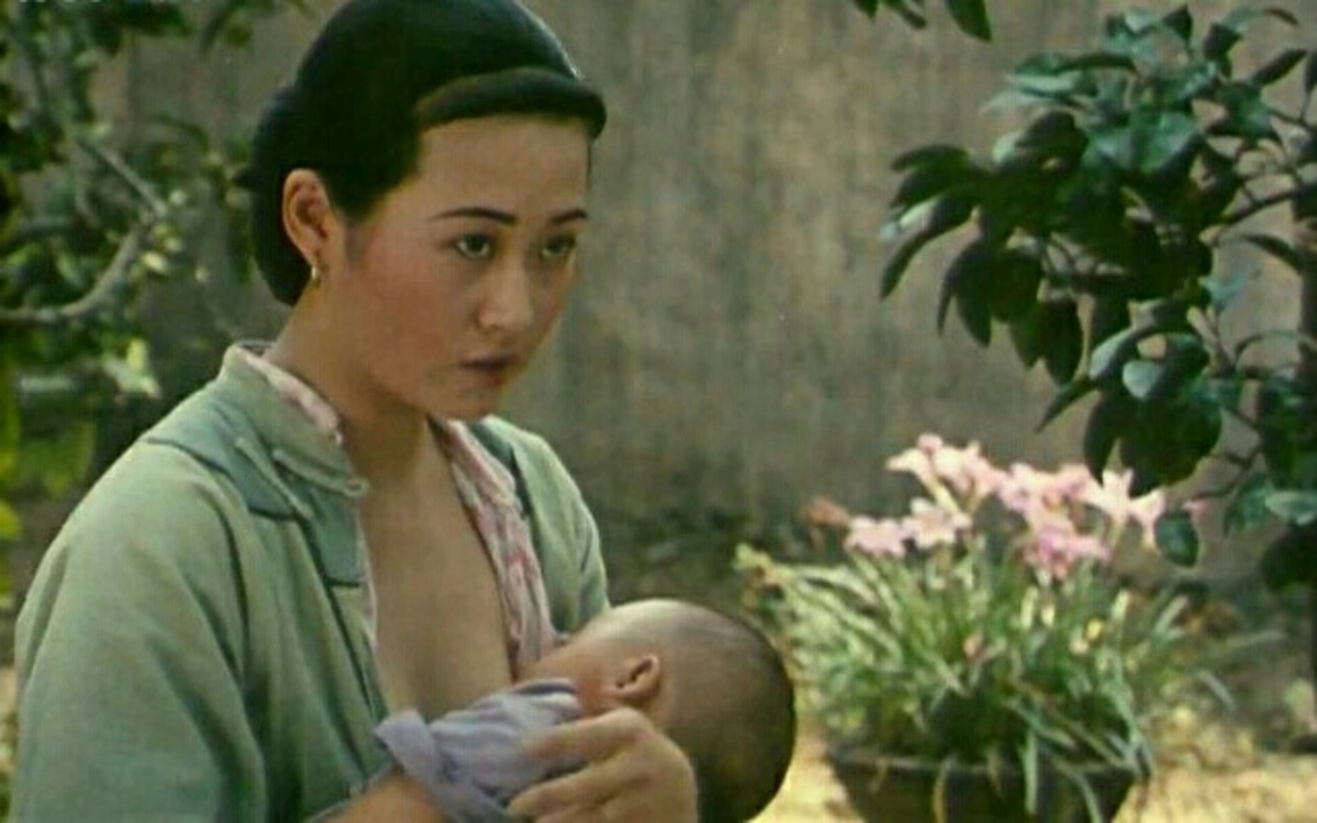 Xu Qing's "Crazy" was lifted, 30 years later, 52 years old is more beautiful than 22 years old ...