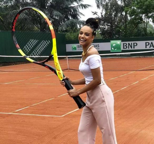 Mbappé's 3 girlfriends: the first love is Miss France, the predecessor ...