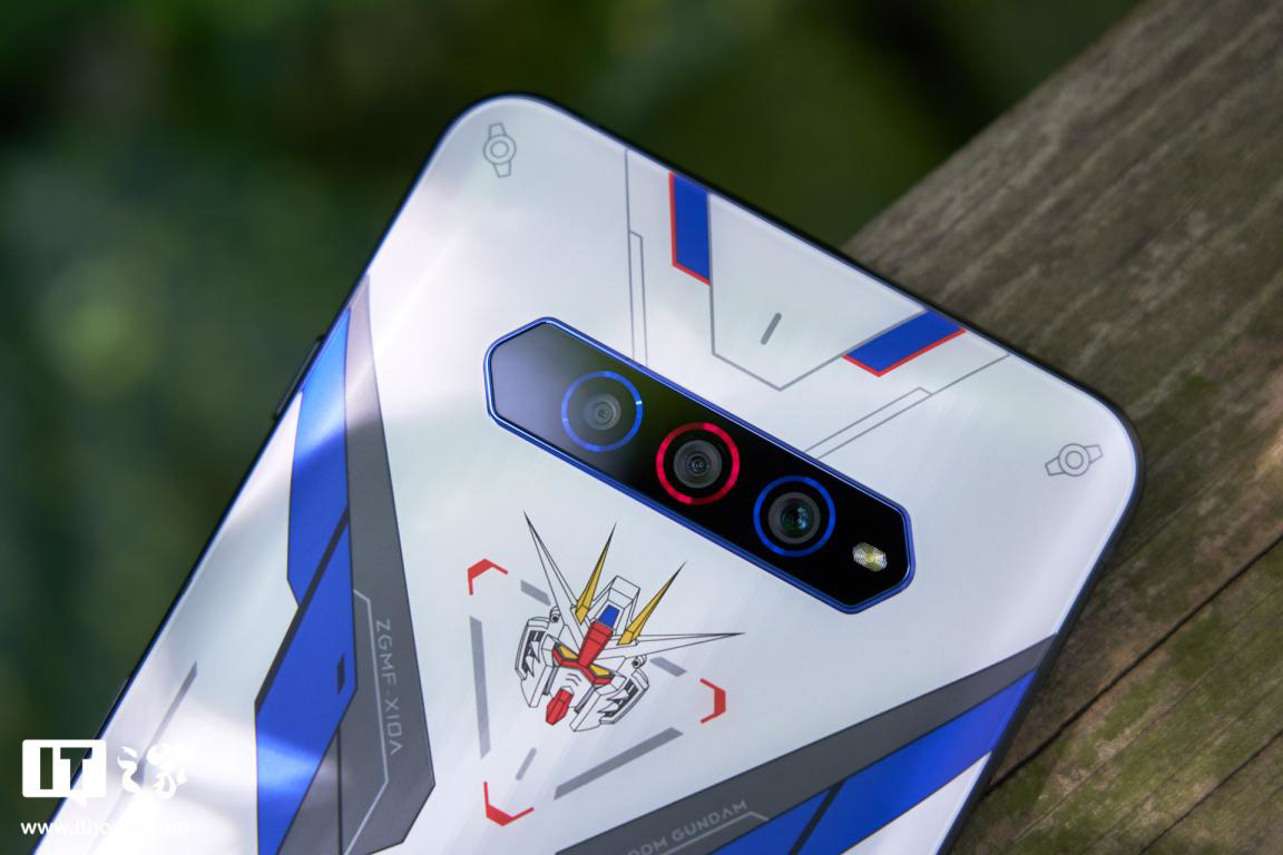 Black Shark 4S Gundam Limited Edition Evaluation: Customized ...