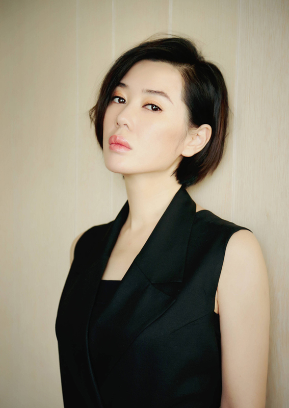 Yu Nan, an intellectual woman who is brilliant but not demon - iMedia