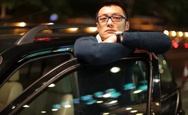 Remember Shawn Yue in "Zhi Ming and Chun Jiao"?He posted a photo of his ...