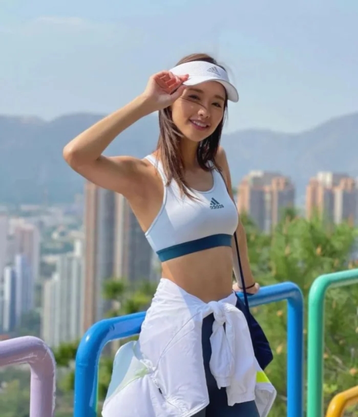 Hong Kong female model, sexy and cute - iNEWS