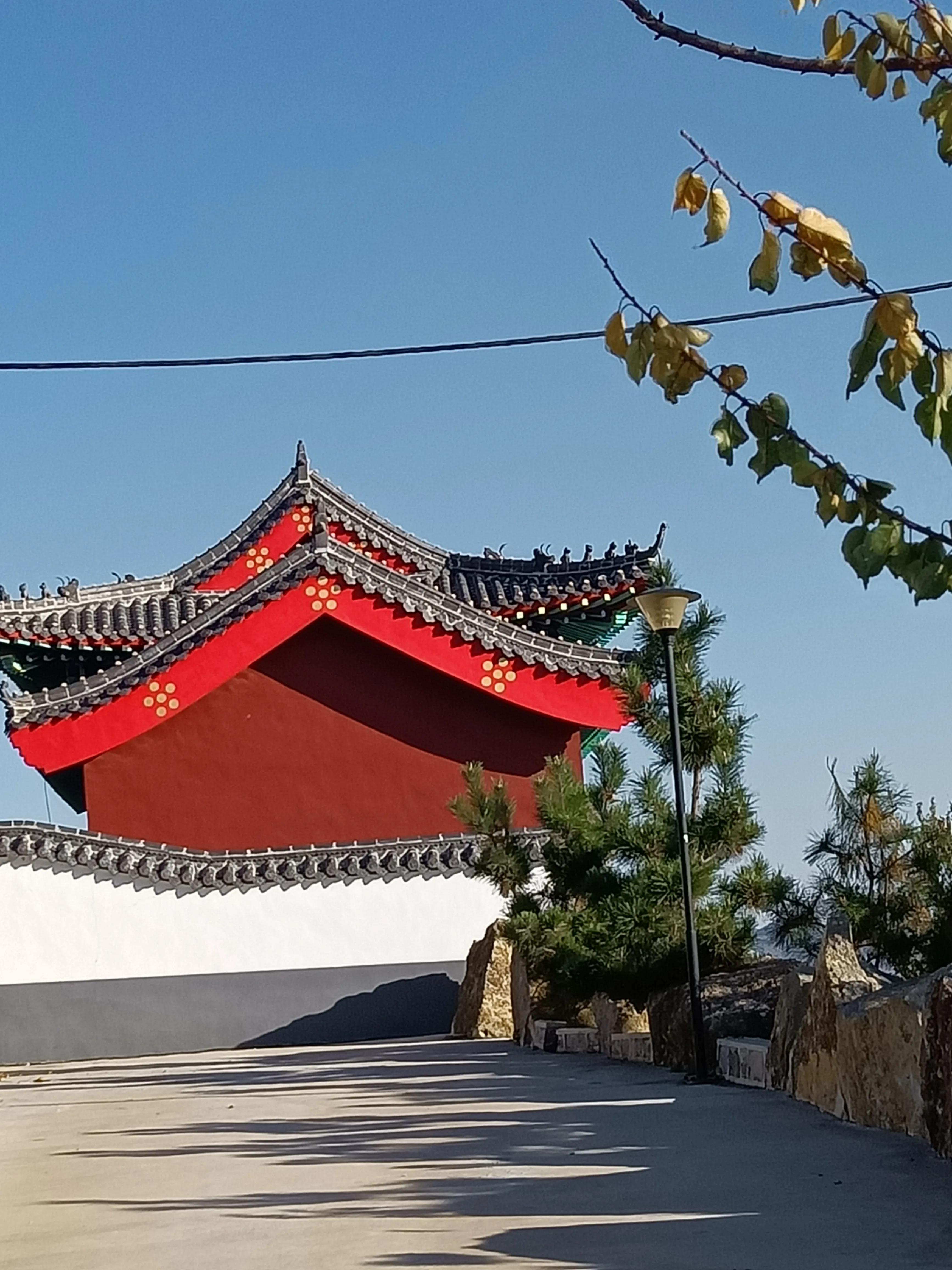 Qi Jue "Revisit Phoenix Ridge" - iNEWS