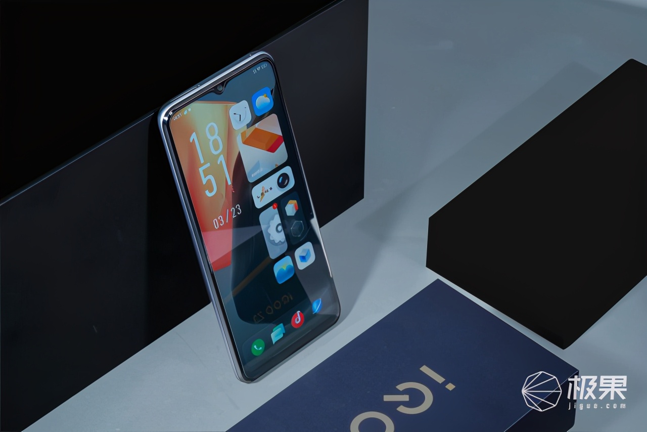 iQOO Z3體驗：55W閃充+120Hz高速，性能先鋒來了 - 頭條匯