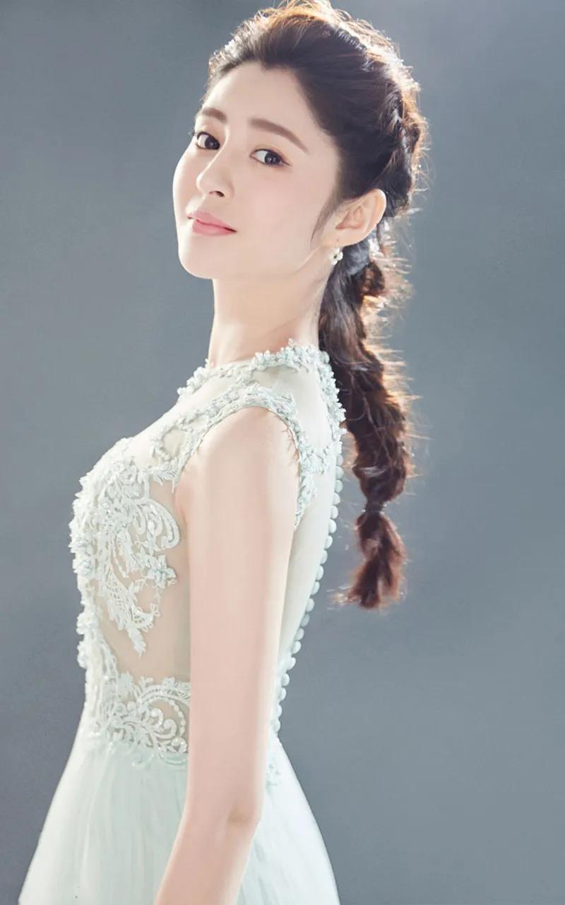 Li Xin Ai's beautiful pictures - iNEWS