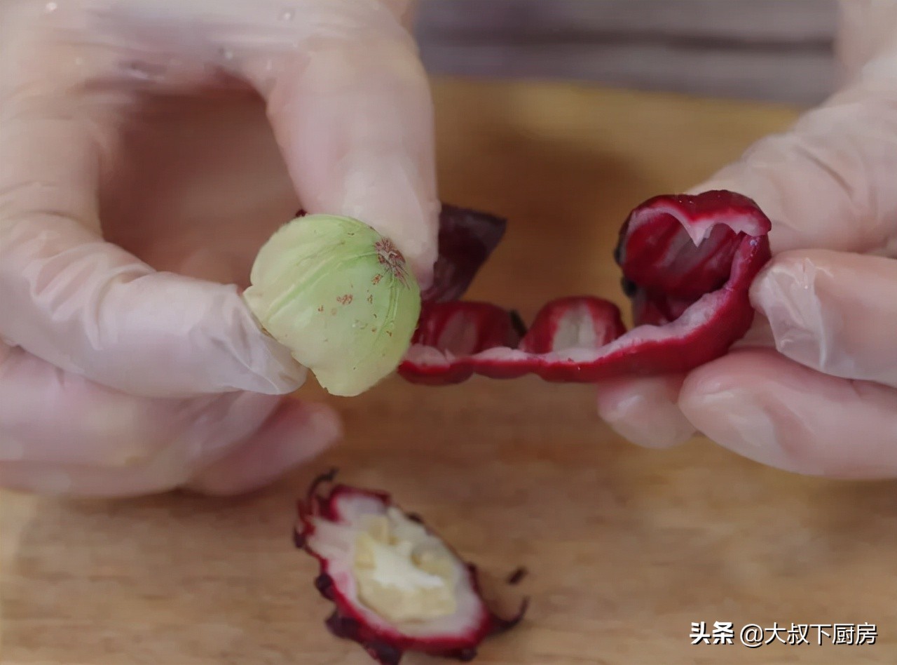 Ruby of autumn!Uncle teaches you candied roselle, sweet and sour and ...