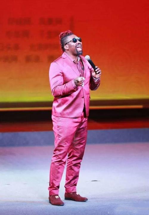 Do you remember Hao Ge in "Avenue of Stars"?He still married a little ...