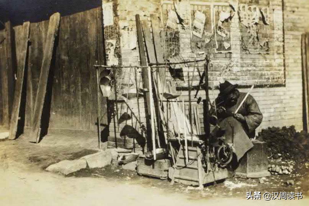 Devil's Peep: 2,473 old photos taken secretly before Japan's invasion ...