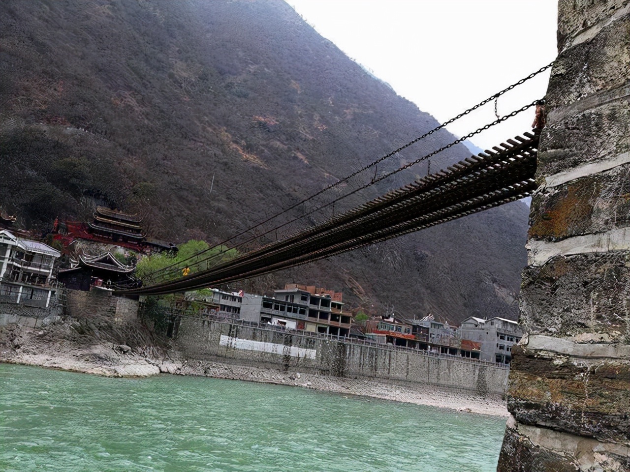 How was the Luding Bridge built?It has stood firm for more than 300 ...