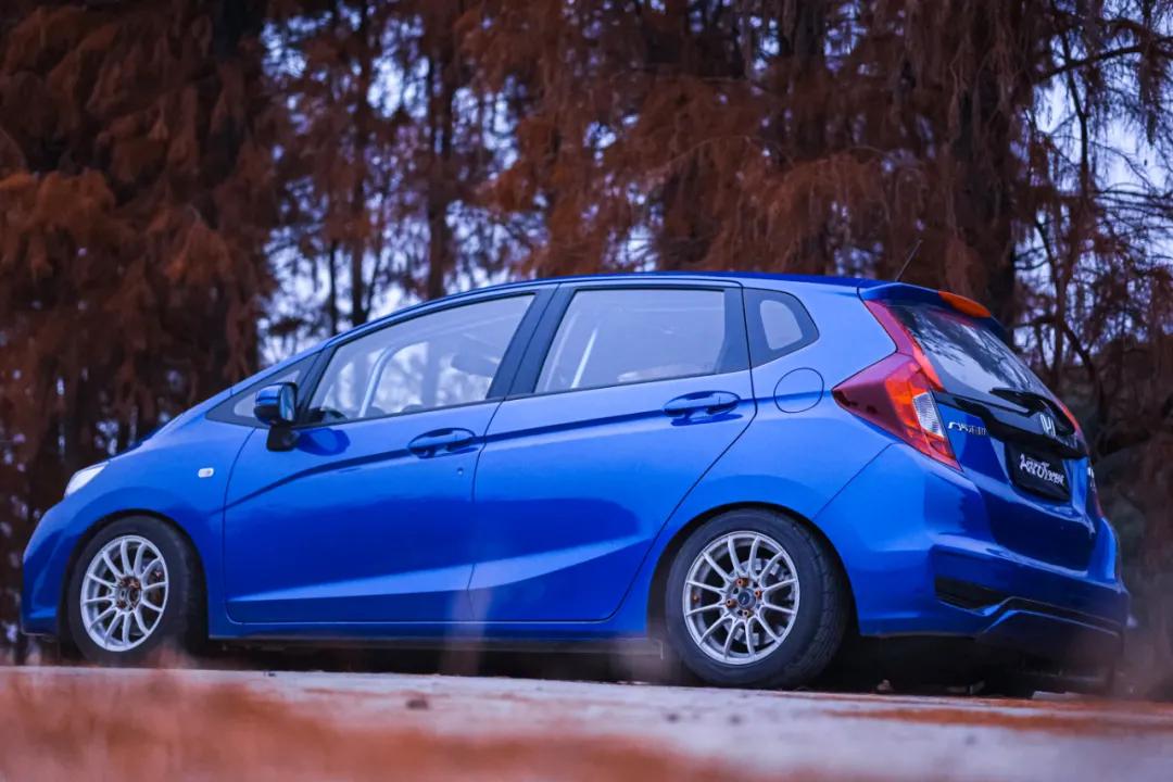 Supercar Fit GK5 adds a turbo, a veritable urban elf, a track cannon ...