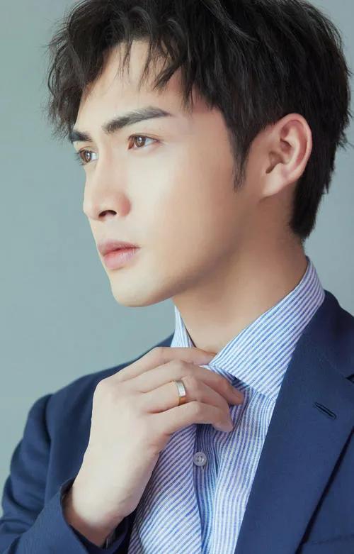 The five most handsome actors in mainland China - iNEWS