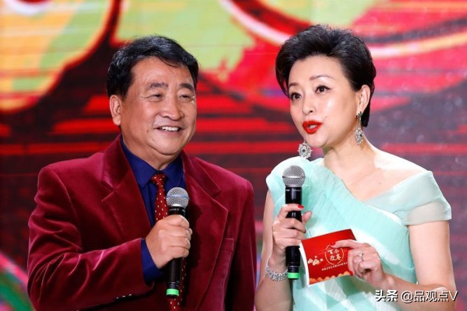 What Yang Lan gave to Wu Zheng was a family, but what Wu Zheng gave to ...