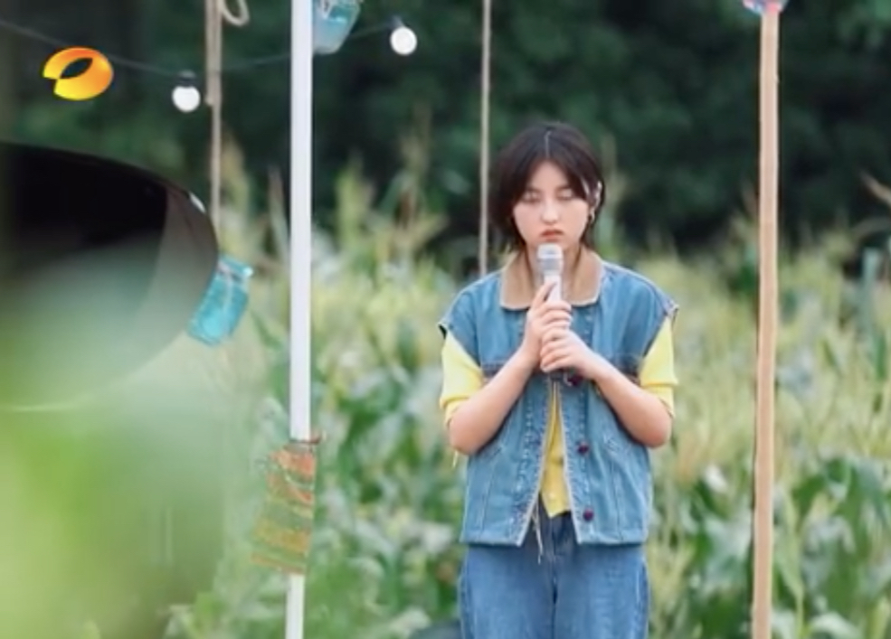 Zhang Zifeng's singing is on the hot search, and the clear and ...