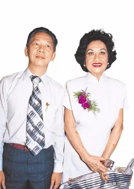 Bai Guang: After many love trials in his early years, he married a 26 ...