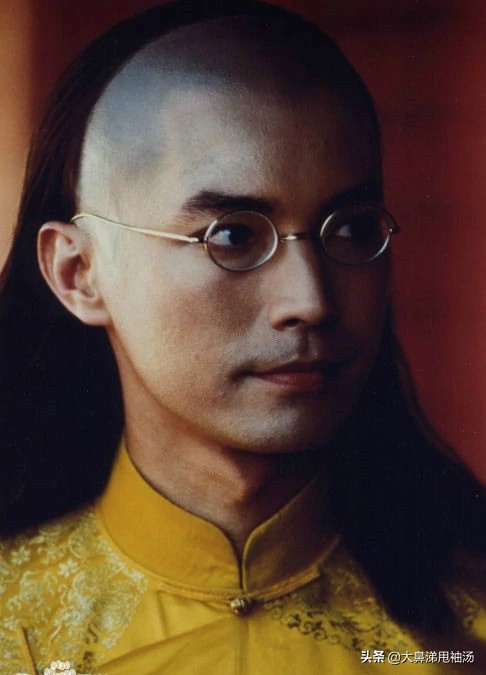 A recent photo of the 69-year-old Zunlong has been exposed, and his ...