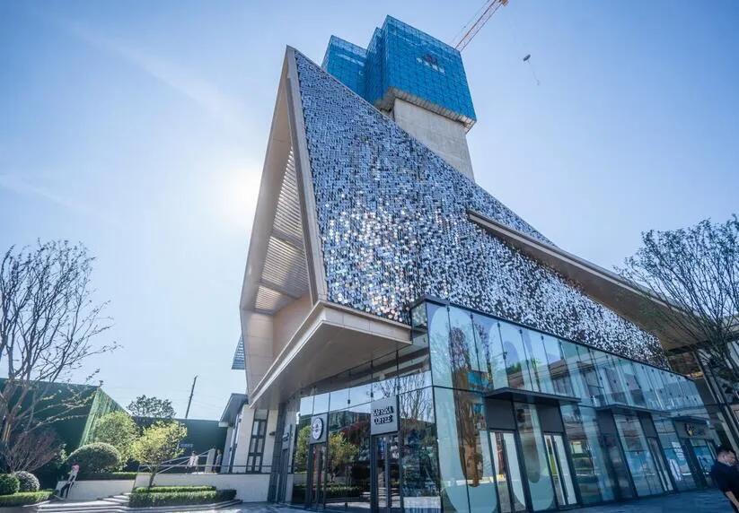 Beauty of Design-Wind Moving Curtain Wall - iNEWS