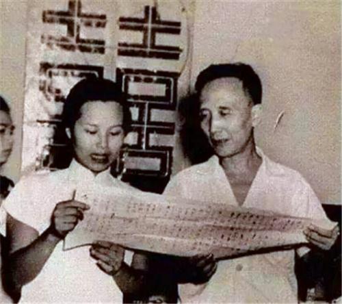 In 1978, Guo Moruo passed away. His wife counted the relics and ...