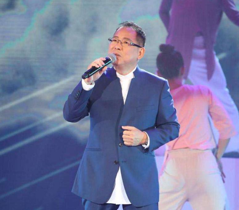 Zhang Mingmin: The first singer in Hong Kong to appear on the Spring ...