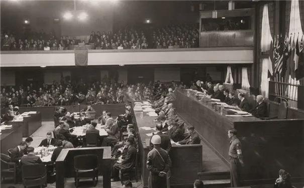 The Tokyo Trial, why did it pass the hanging at 6:5 so hard, which ...