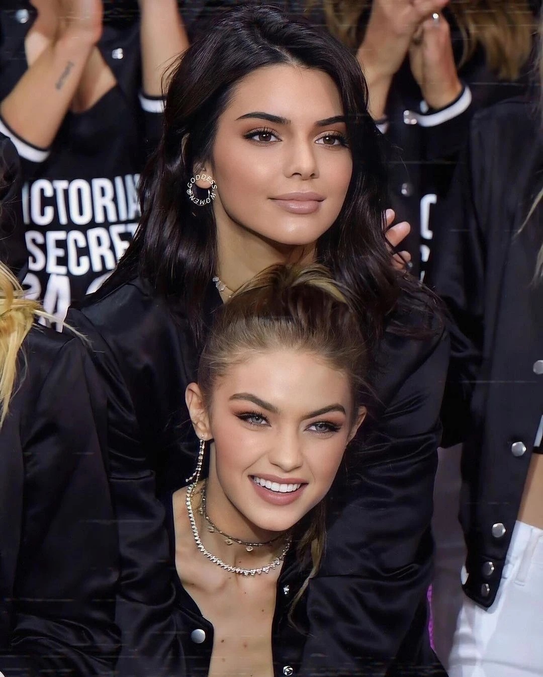 Kendall Jenner has bright moments with her friends, smiling sweetly ...