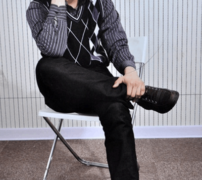 6 common postures are ruining your waist! 2 simple actions to help you ...