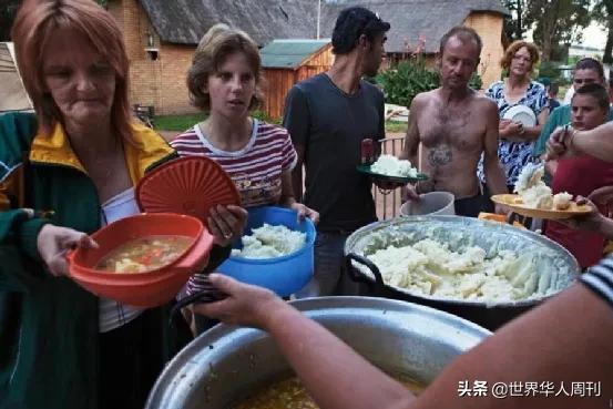 White slums in South Africa: living at the bottom of society, relying ...