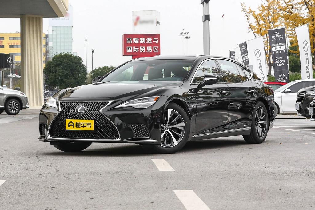 The new Lexus LS flagship luxury sedan - iMedia