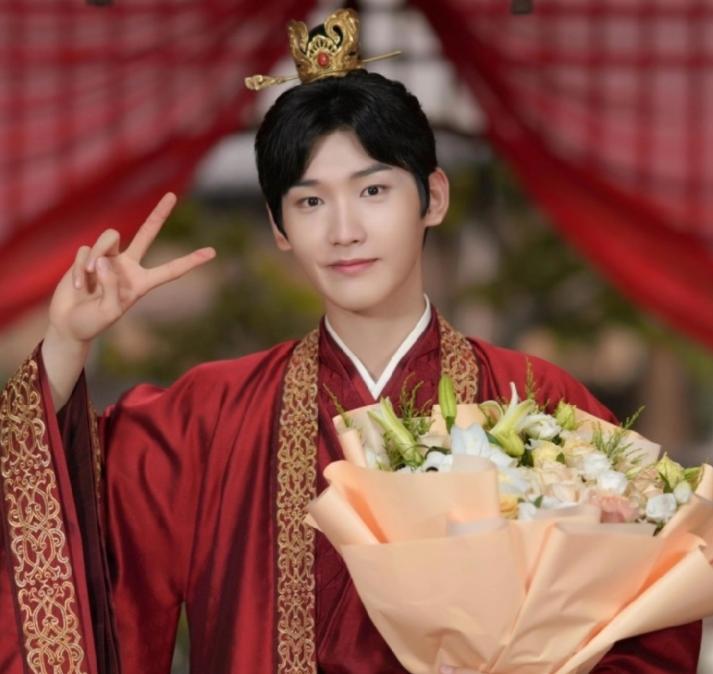 "The Eternal Love" is on the air, and Xing Zhaolin ushered in the sweet ...