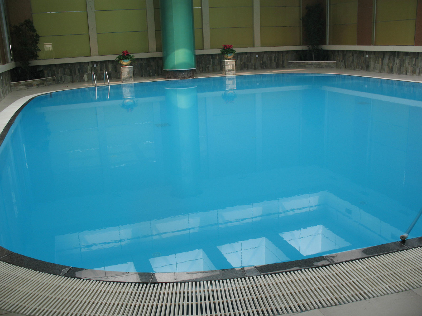 Why do swimming pools choose polyurea for waterproofing? - iNEWS