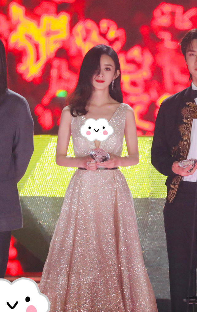 Girls really like shiny things, Zhao Liying, Yang Mi, and Di Lieba all ...