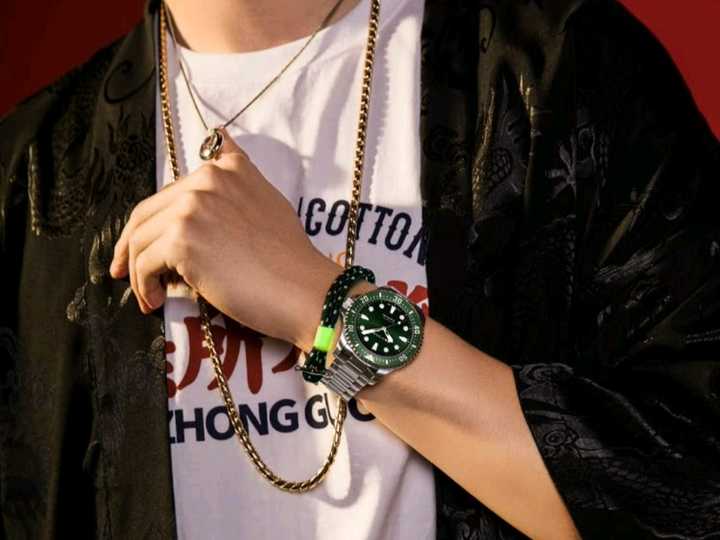 How should players be represented in the special working environment of ...