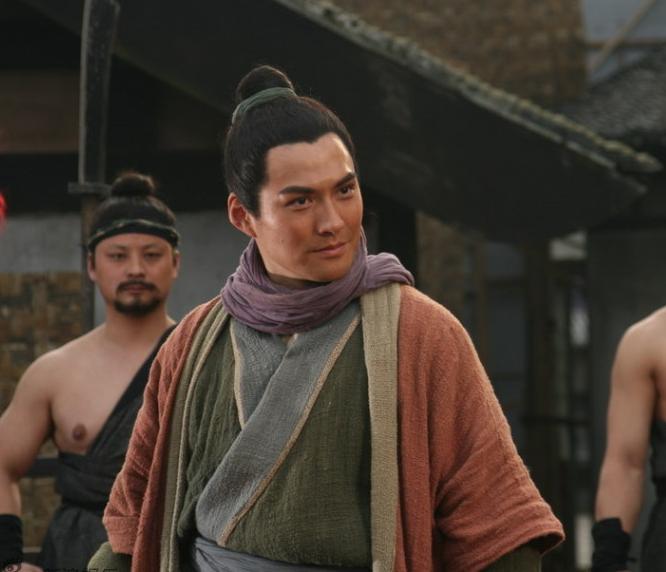 When leaving Liangshan, Yan Qing wrote a poem, exposing Song Jiang's hypocrisy, Lu Junyi: He ...