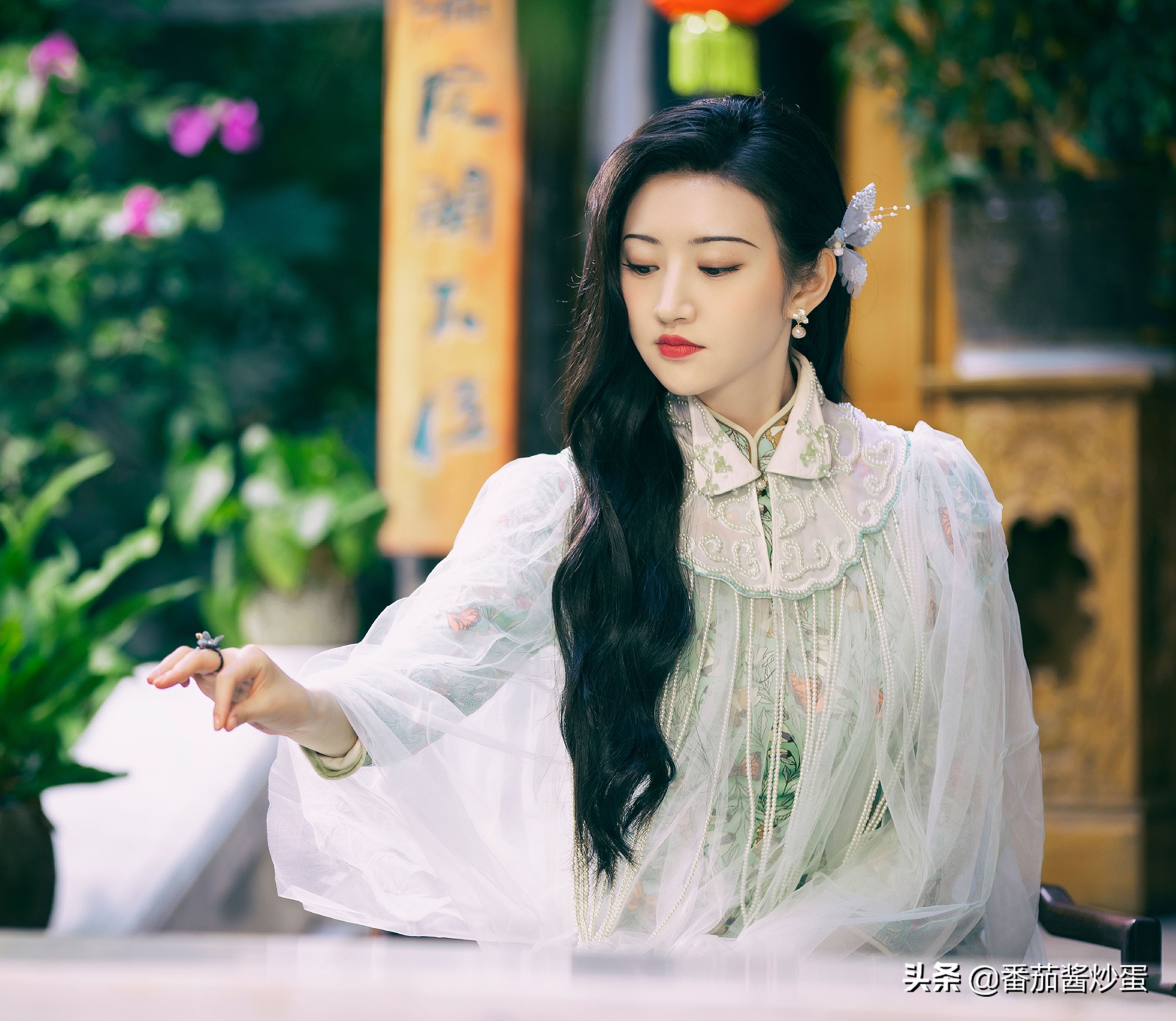 The fantasy drama "Ru Yue" in the Republic of China is launched, and Li ...