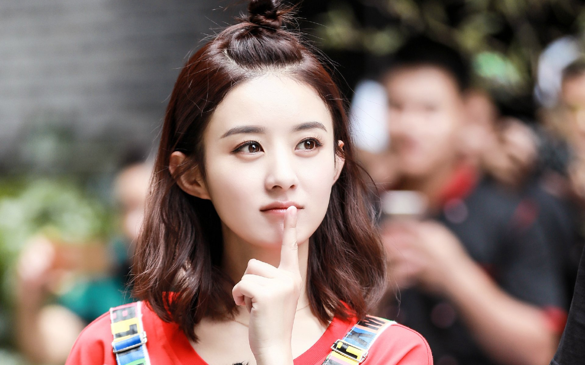 Entertainment Comments: Zhao Liying, Bai Jingting, Hu Yitian, Lin Yanjun, Hu Xianxu, Wang Yuan ...