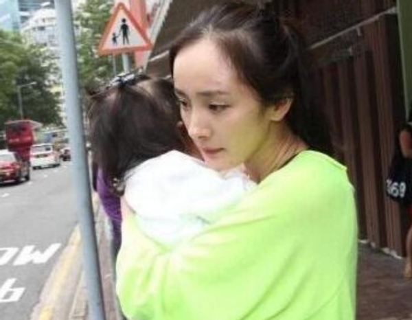The picture of 6-year-old Xiao Nuomi was released. This is completely a ...